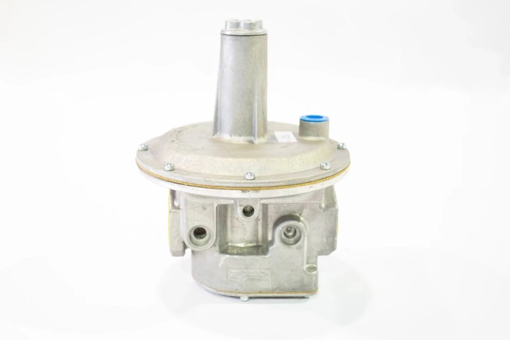 Maxitrol 210E, 2"NPT gas pressure regulator – HVAC BARN